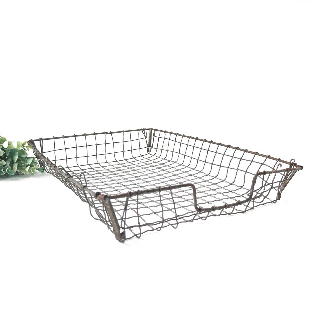 Vintage Metal Wire Paper Tray Office Organization, Rustic Tattered Old ...