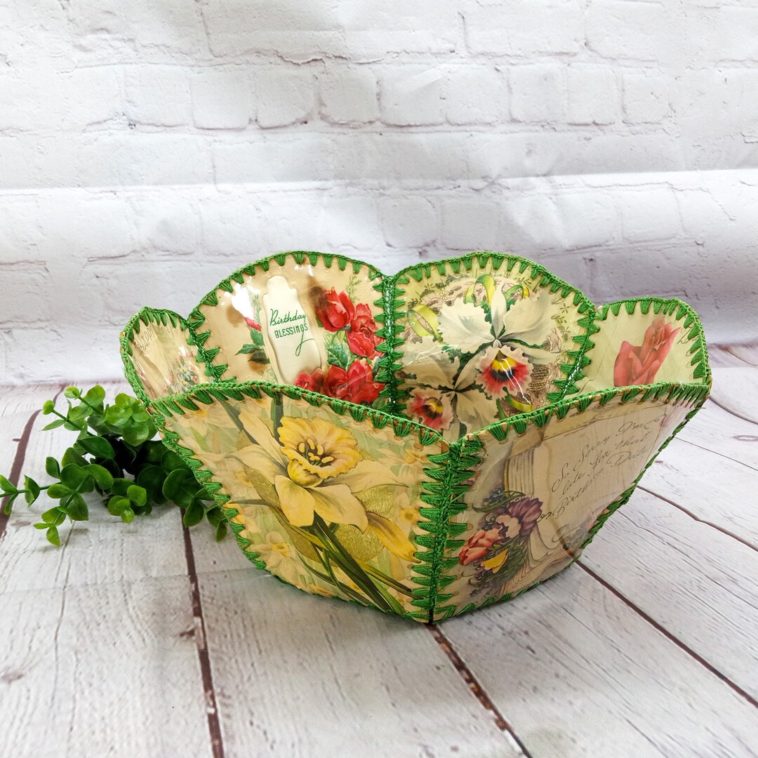 Vintage Greeting Card Bowl Crocheted - Etsy