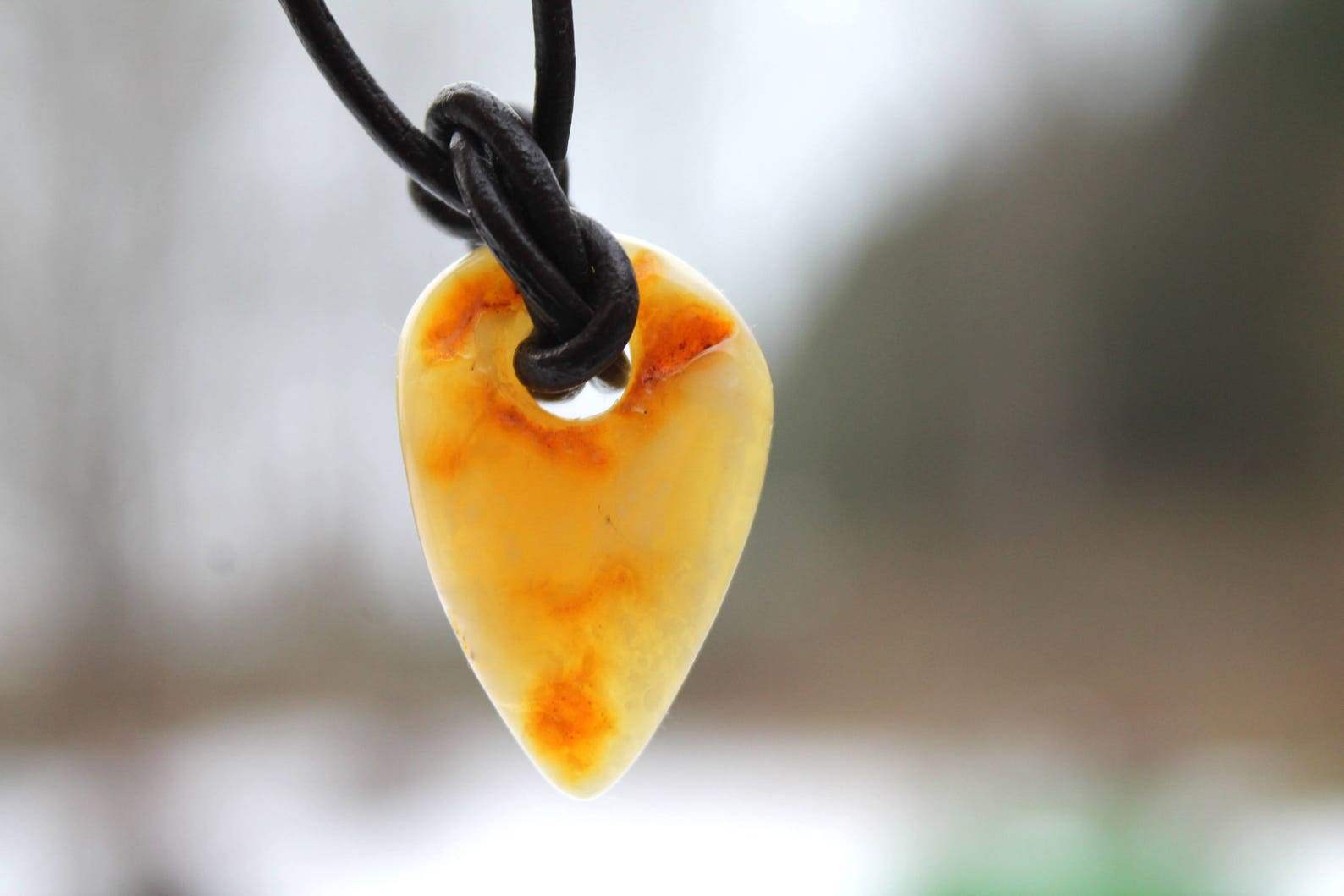 Yellow Baltic Amber Leather Men Necklace Charm Arrowhead Amber Pendant ...