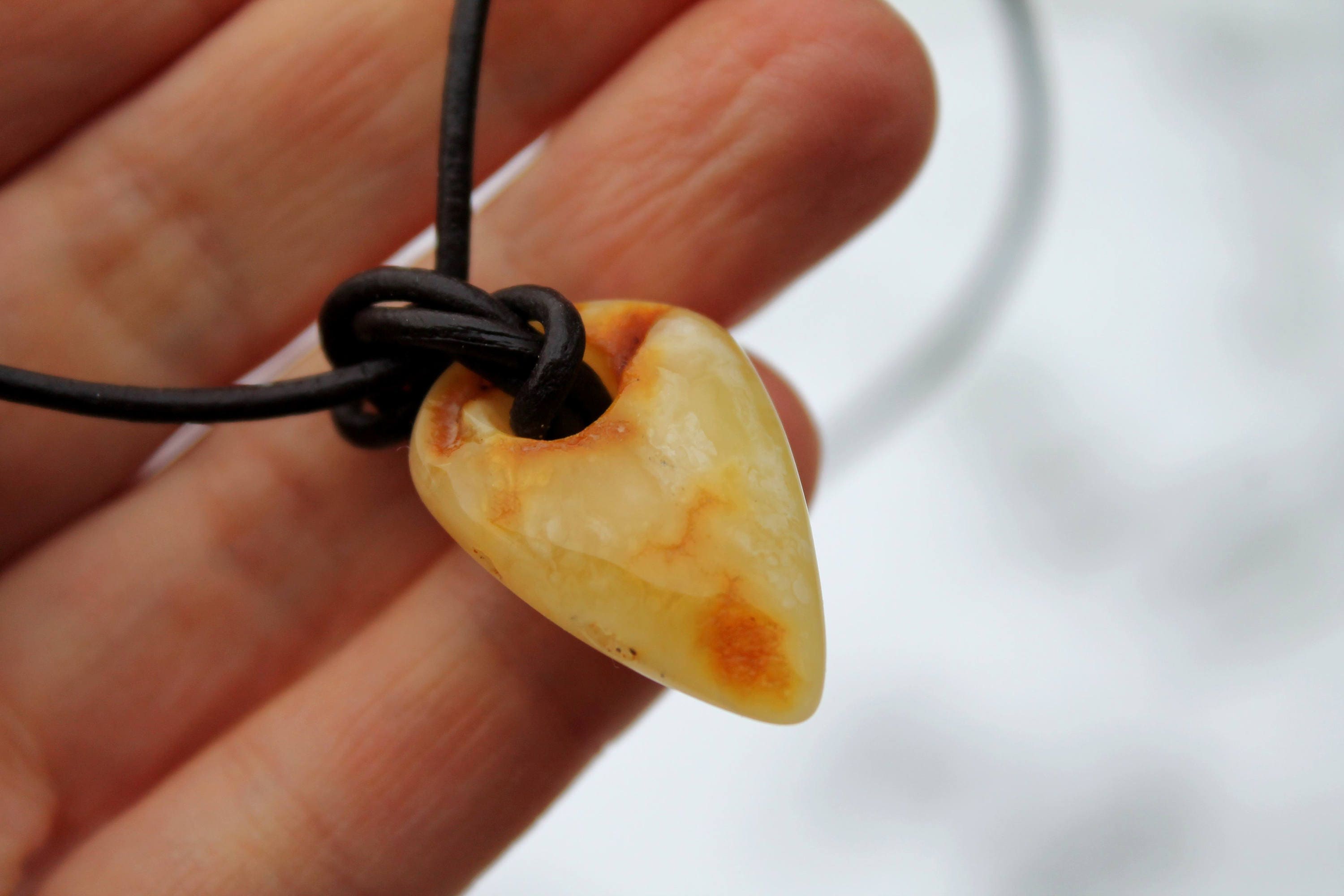 Yellow Baltic Amber Leather Men Necklace Charm Arrowhead Amber Pendant ...