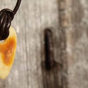 Yellow Baltic Amber Leather Men Necklace Charm Arrowhead Amber Pendant ...