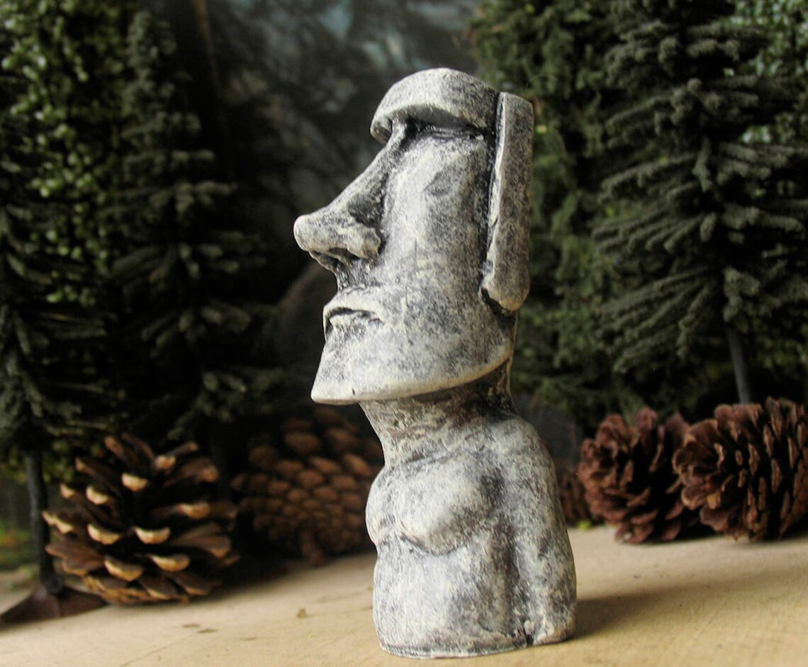 Miniature Moai Statue of Easter Island Rapa Nui Monolith | Etsy