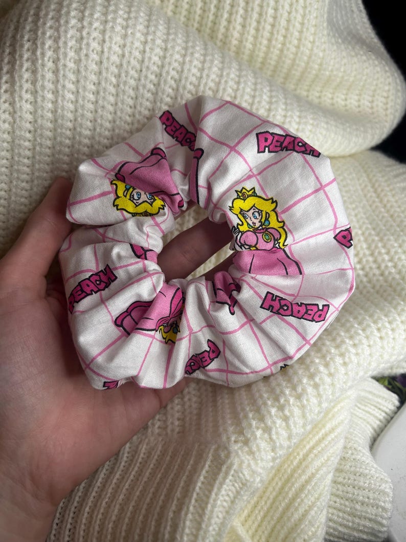 Super Mario Princess Peach Scrunchie - Etsy