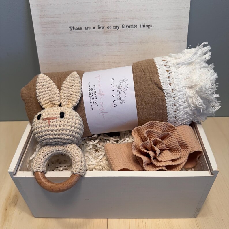 Welcome Baby Gift Box, Baby Shower, Rattle, Blanket, Toy, Baby Girl ...