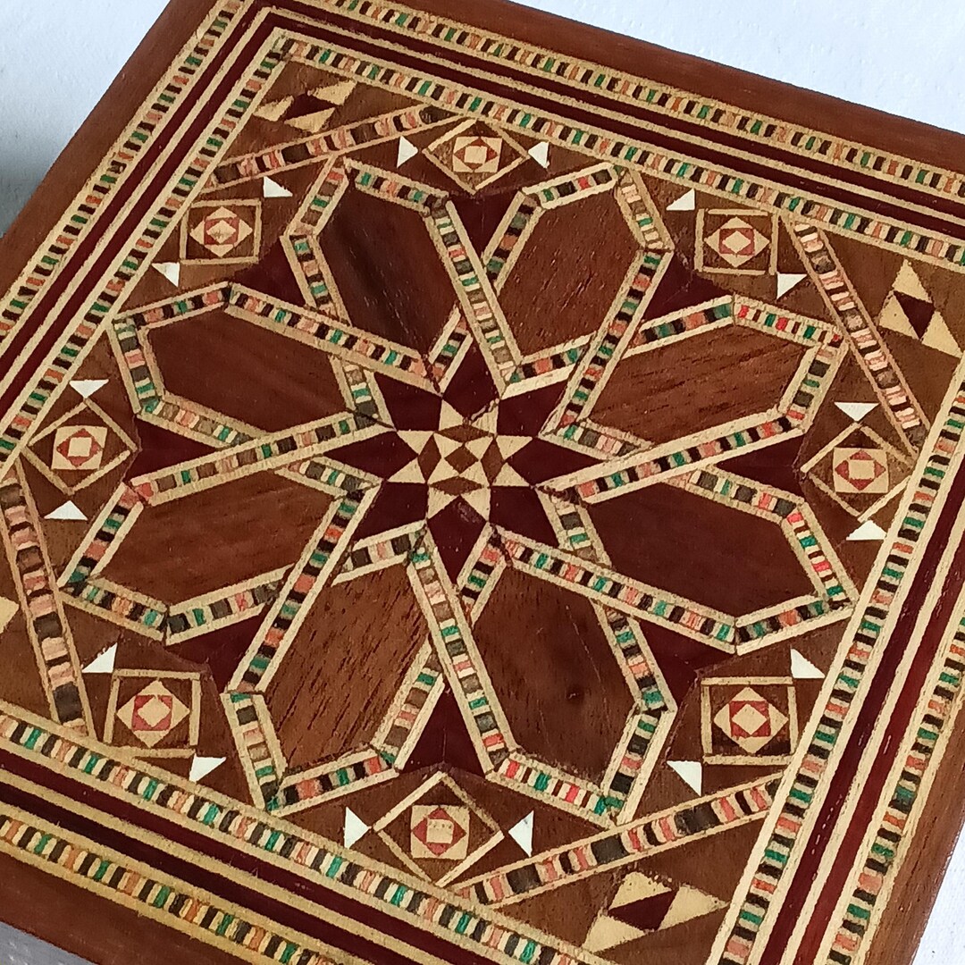 Middle Eastern Wooden Marquetry Box With Shell Necklaces. - Etsy