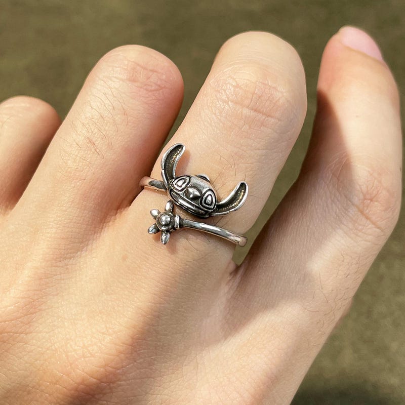 Alien Ring - Etsy
