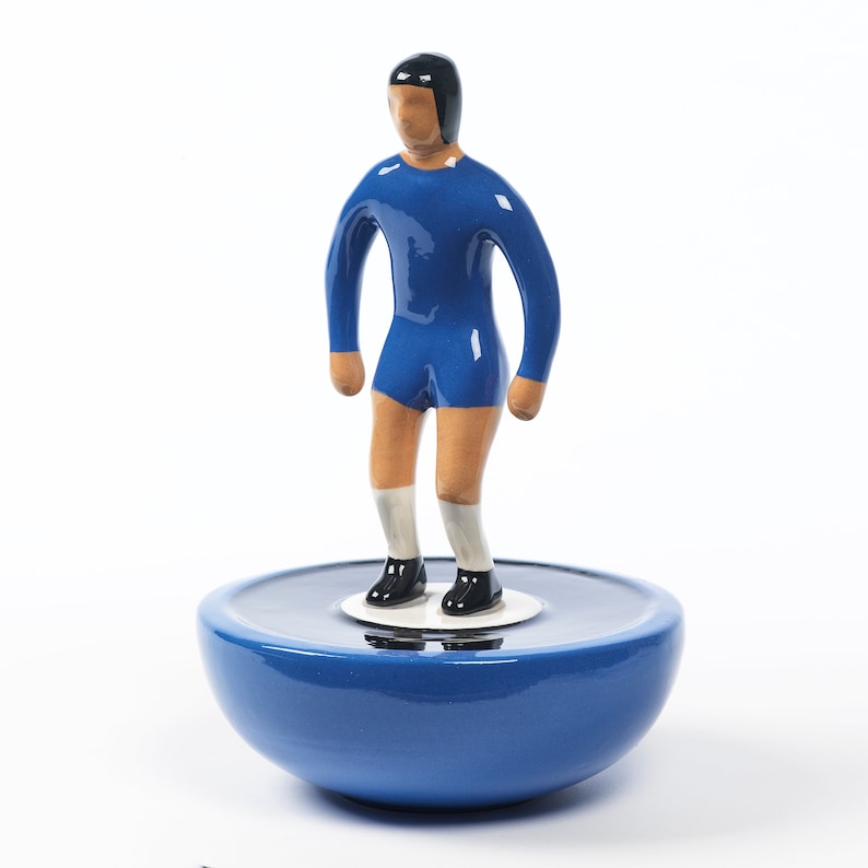 Classic Italia International Ceramic Soccer Player Statue | 100% ...