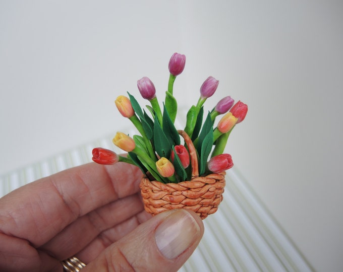Doll House Miniatures Tulip Flower Basket - Etsy