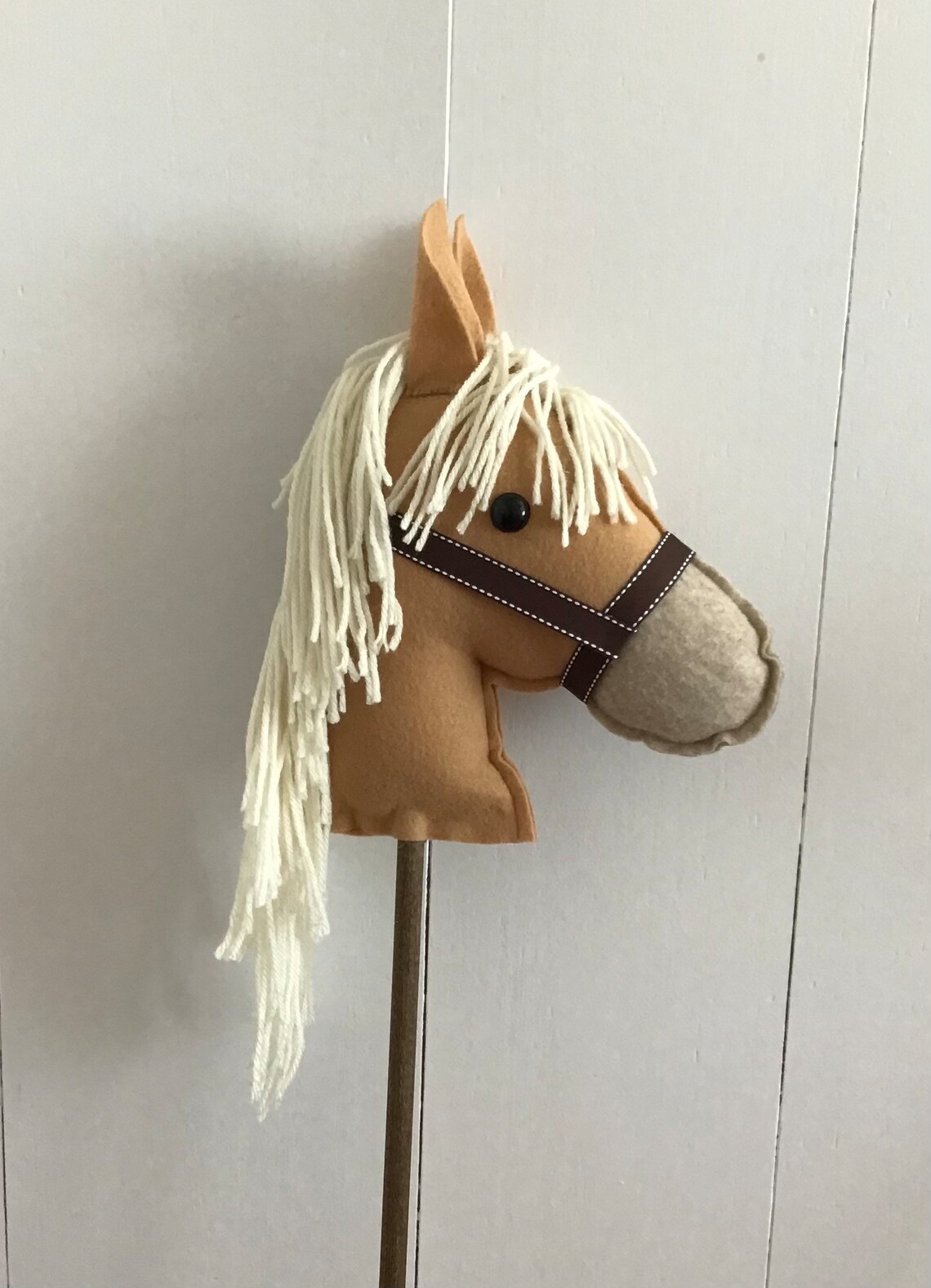 Spirit Riding Free Stick Horses Boomerang Chica Linda Stick Horse Toy ...