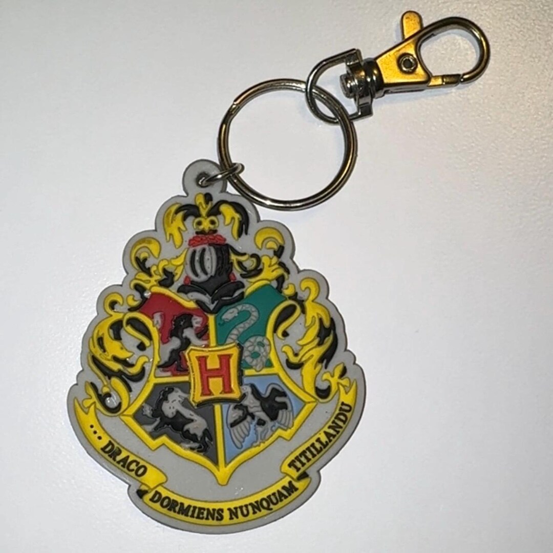 Harry Potter Hogwarts Crest Keychain. Keyring for Draco Fans. - Etsy