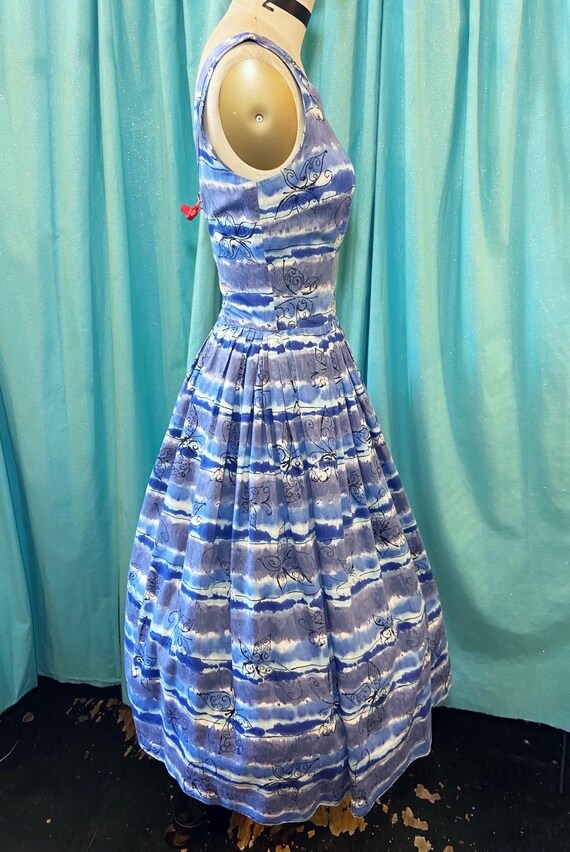 1950s/1960s W:26 JONATHAN LOGAN blue white black stri… - Gem