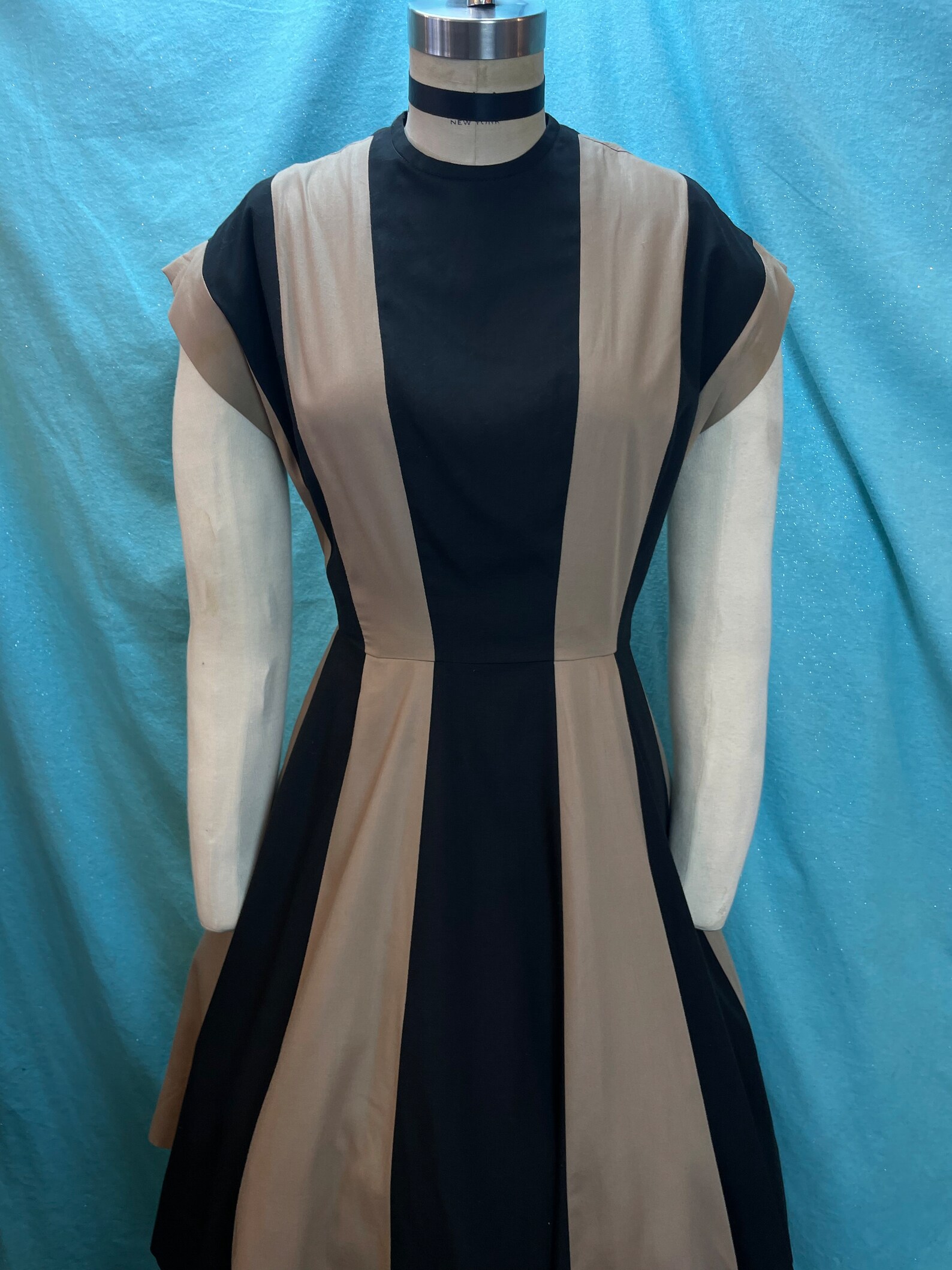 1950s/1960s W:27 Nancy Greer New York Mod Black Latte Striped Aline ...