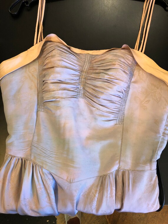 1940s W:24 mauve flocked dot leaf branch print taffet… - Gem