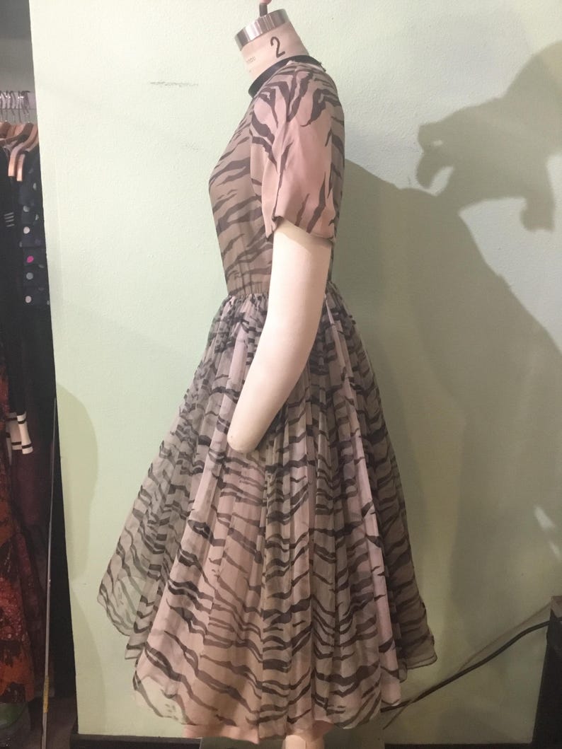 1940s 1950s W:24” Larry Aldrich for Bonwit Teller Black White Zebra ...