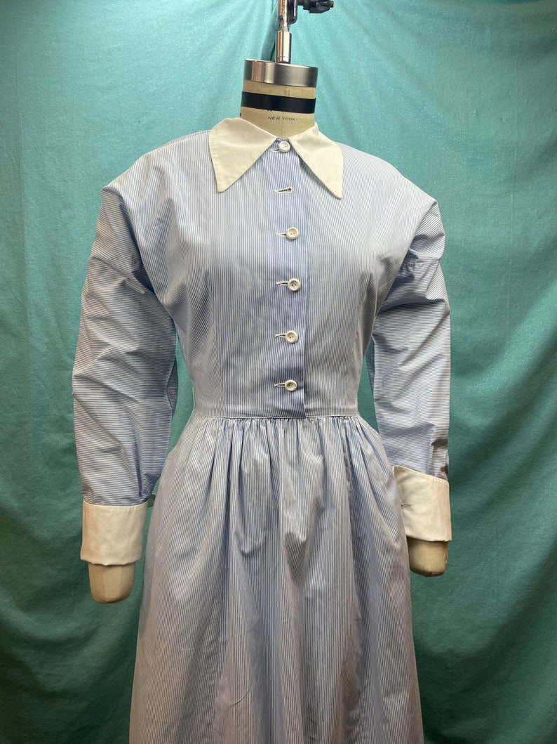 1930s W:25” Vintage 30s Milton C. Blum Button up Dress Wide Blue White ...