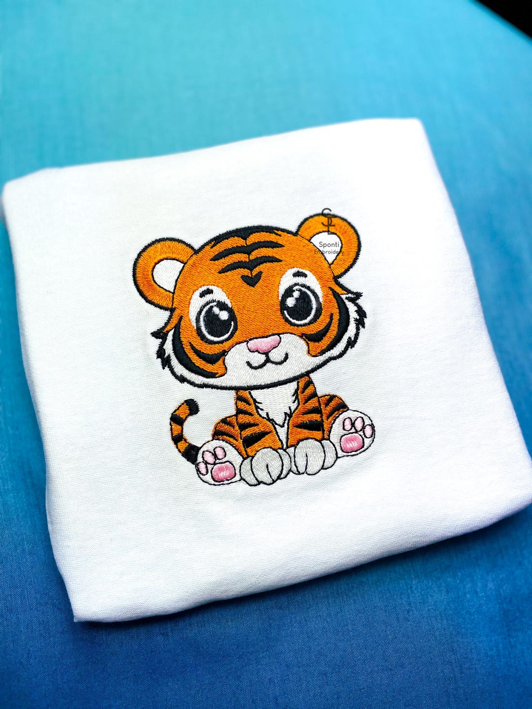 Cute Baby Tiger Machine Embroidery Design, Animal Embroidery, Safari ...