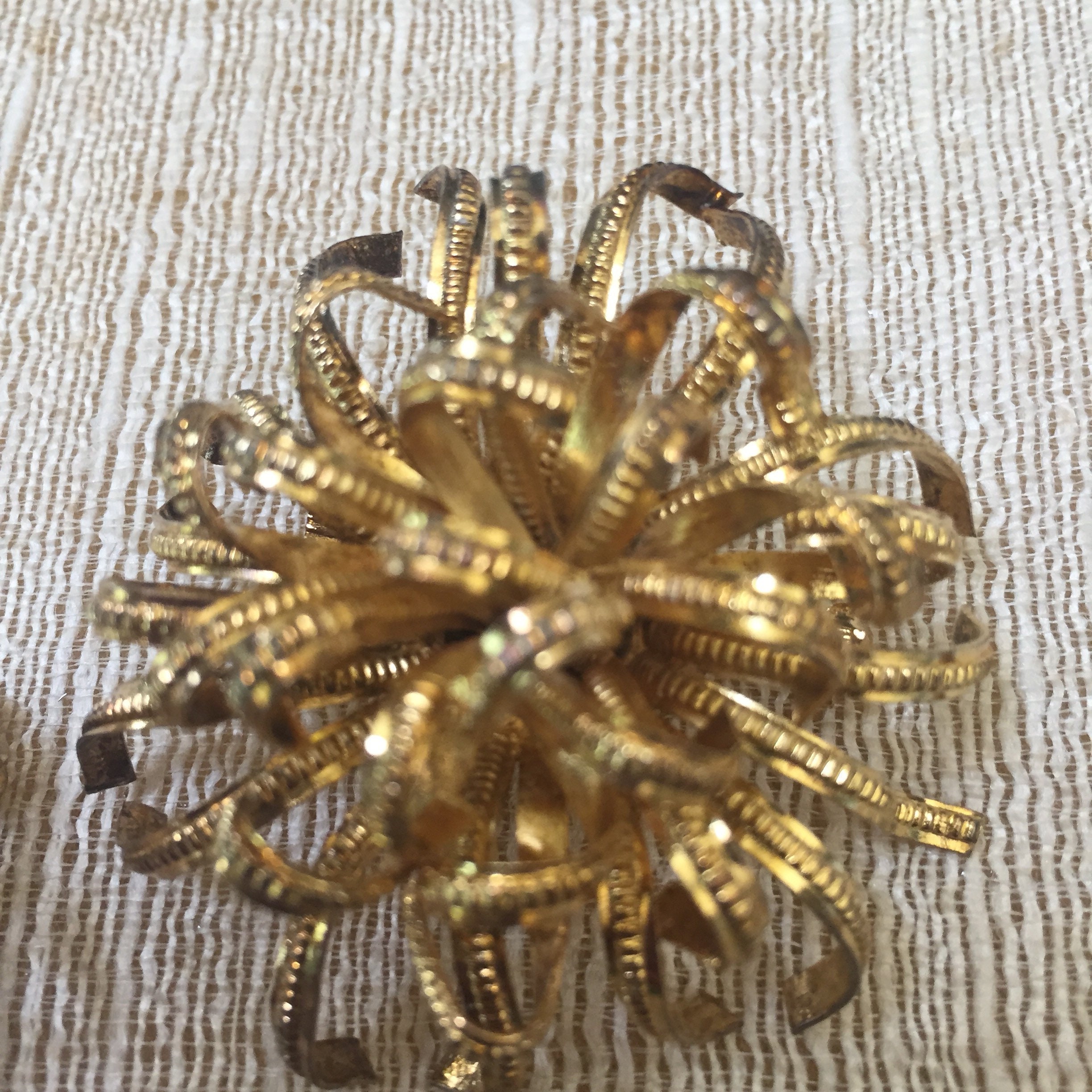 Gold Tone Textured Ribbon Twisted Wire Brooch With Matching - Etsy