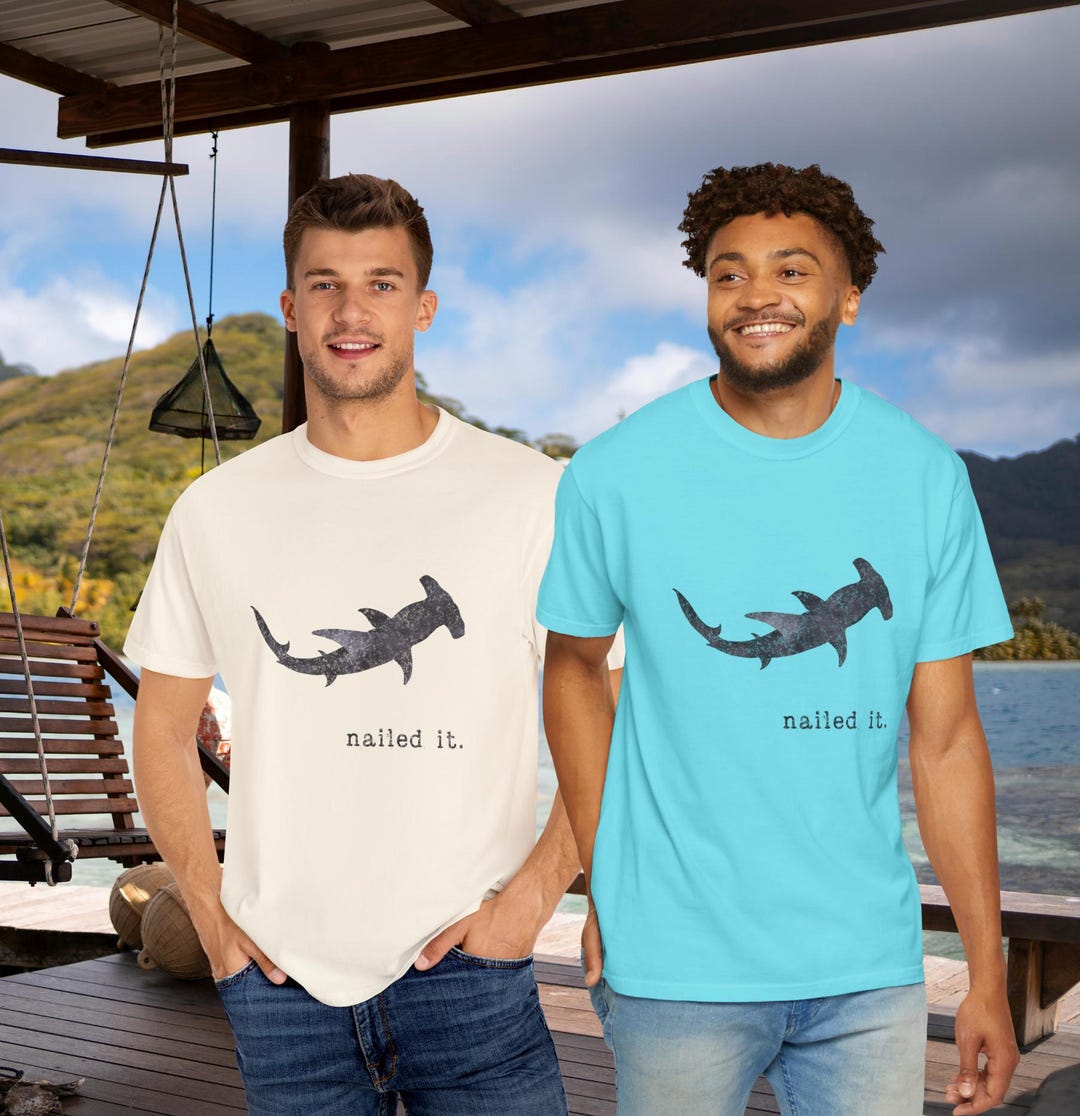 Funny Hammerhead Shark NAILED IT T-shirt, Cool Retro Distressed Unisex ...