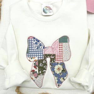 Embroidered Vintage Patchwork Bow Sweatshirt, Vintage Cottagecore ...