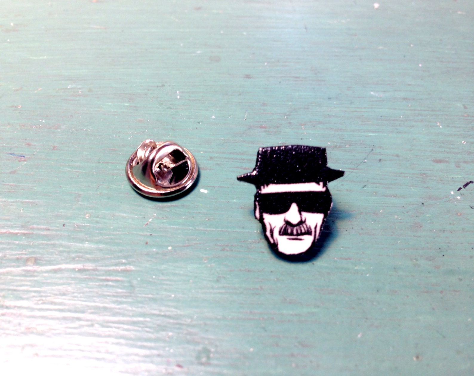 Breaking Bad Heisenberg Pin Button Cartoon Illustration Walter White ...