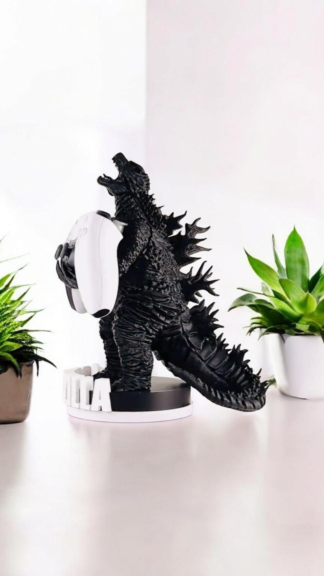 3D Printed Godzilla Controller Stand/ Gaming Controller Holder ...