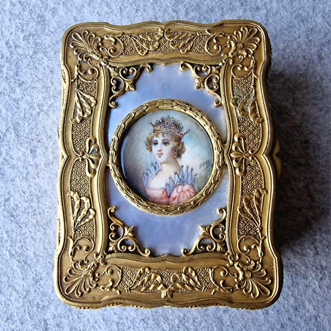 19th Century French Gilt Bronze Jewelry Box, Mother-of-pearl Noble Lady ...