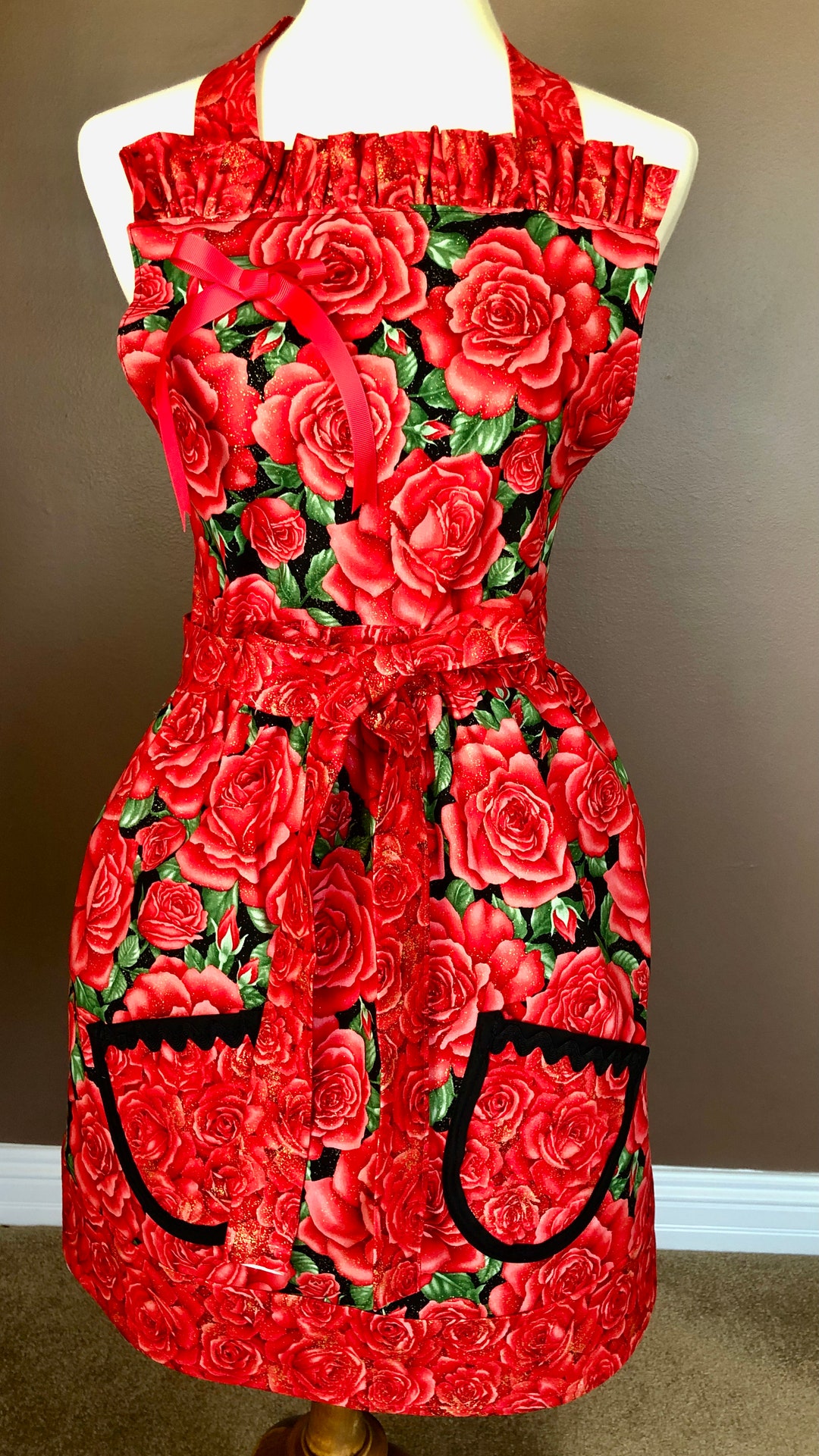 Red Roses Black Full Vintage Style Ruffle Apron Hostess Handmade ...