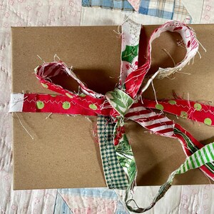 Christmas Primitive Rag Ribbon Tattered Trim Cottage Craft Fabric ...