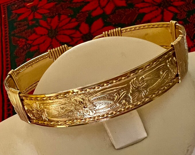 Elegantly Patterned Gold Wire Bracelet, All 14 Kt G/f Wire. Beautiful ...