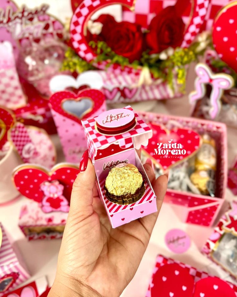 Foldable Ferrero Rocher Box/ Happy Valentine's Day/ File in Studio, SVG ...