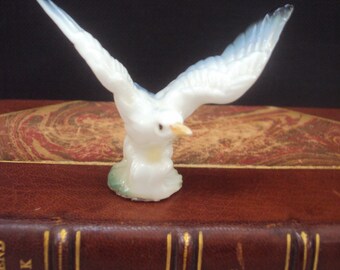 Vintage Ceramic Seagull Figurine - Etsy