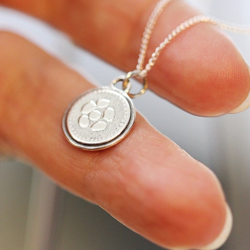 Round Pendant - Etsy