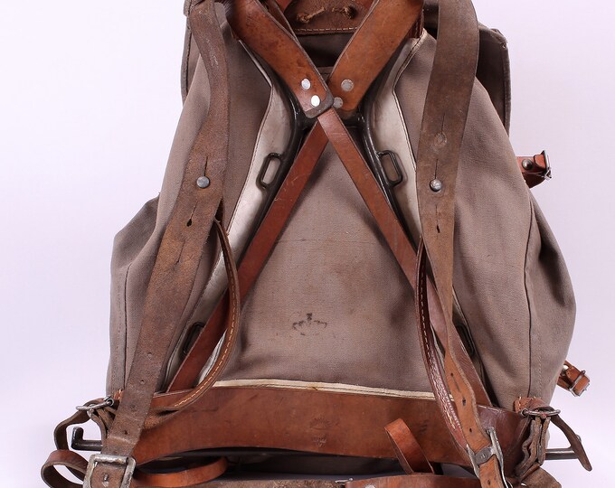 Military 30s Backpack / External Frame Rucksack - Etsy