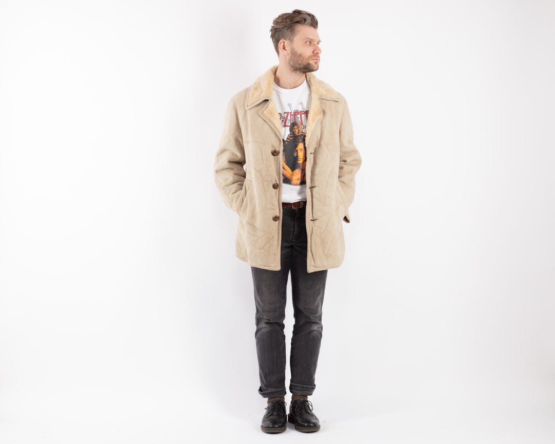 70s Men's Distressed Sheepskin Coat, Size L Vintage Sheepskin Coat ...