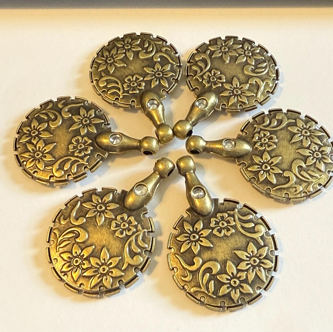 Vintage Inspired Pendant Thread Cutter | Cutting Tool | Sewing | Craft ...