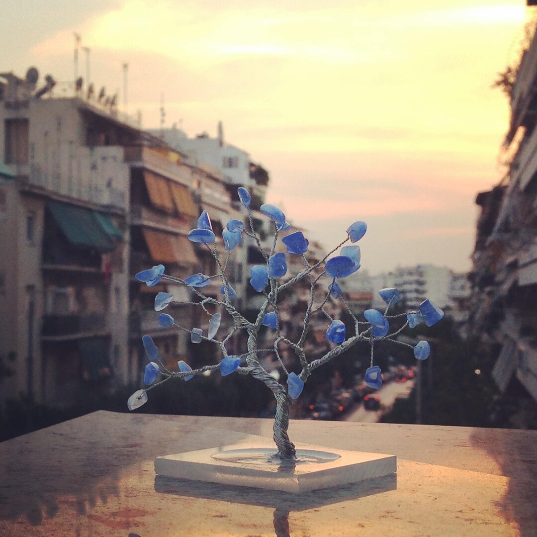Blue Cat Eye Gemstone Wire Tree Statue, Miniature Wire Tree of Life ...