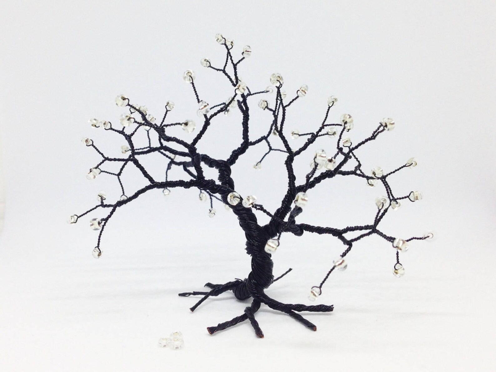 Black Spooky Art Wire Tree Statue, Black Transparent Minimal Wire Tree ...