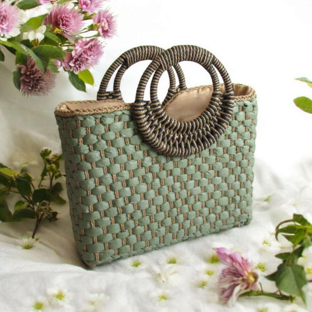 Small Round Straw Bag – Handwoven Summer Purse, Boho Tote for Women - Etsy
