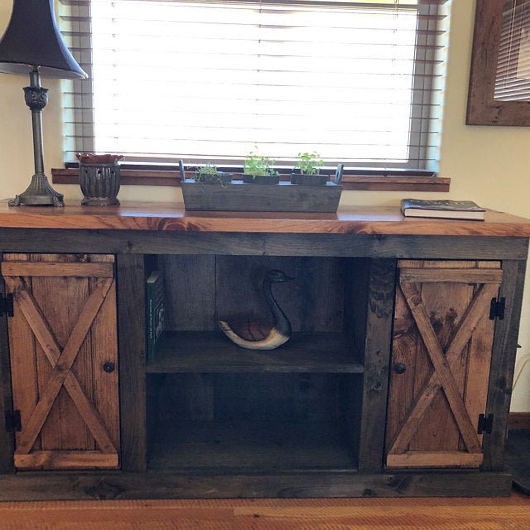 Rustic Pine TV Stand: Farmhouse Media Console With Barn Doors - Etsy