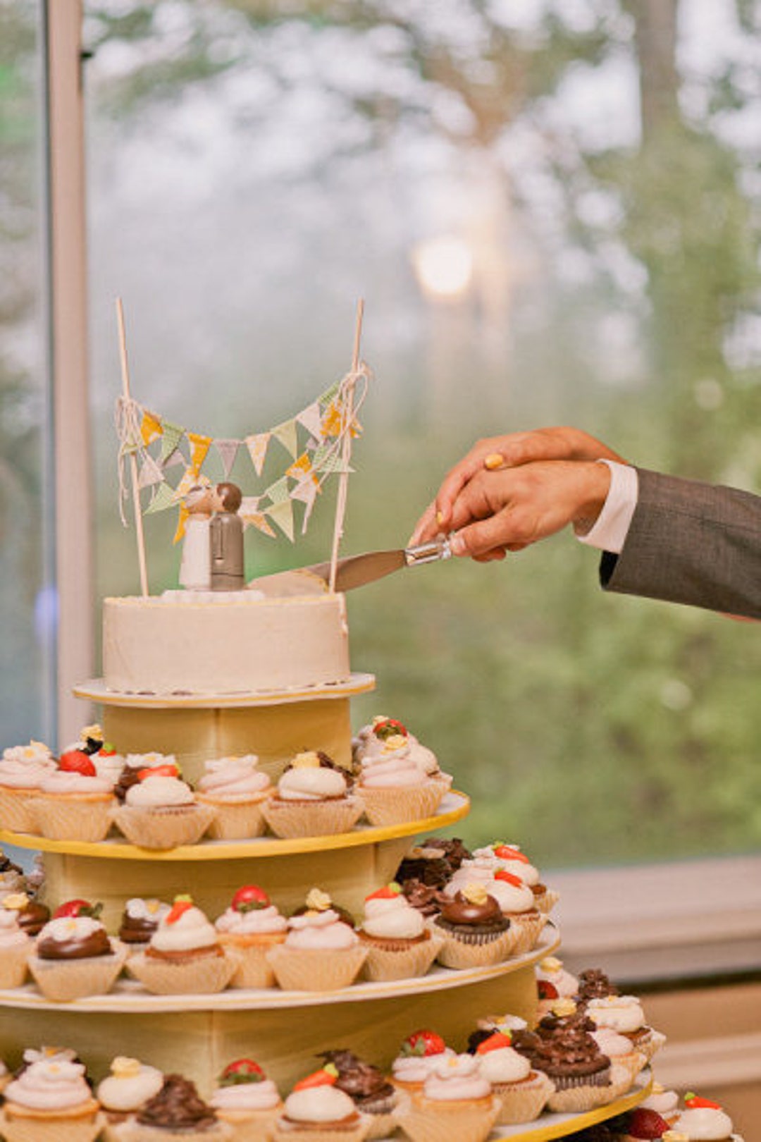 Vintage-inspired Floral Cake Bunting Topper - Infuse Timeless Elegance ...