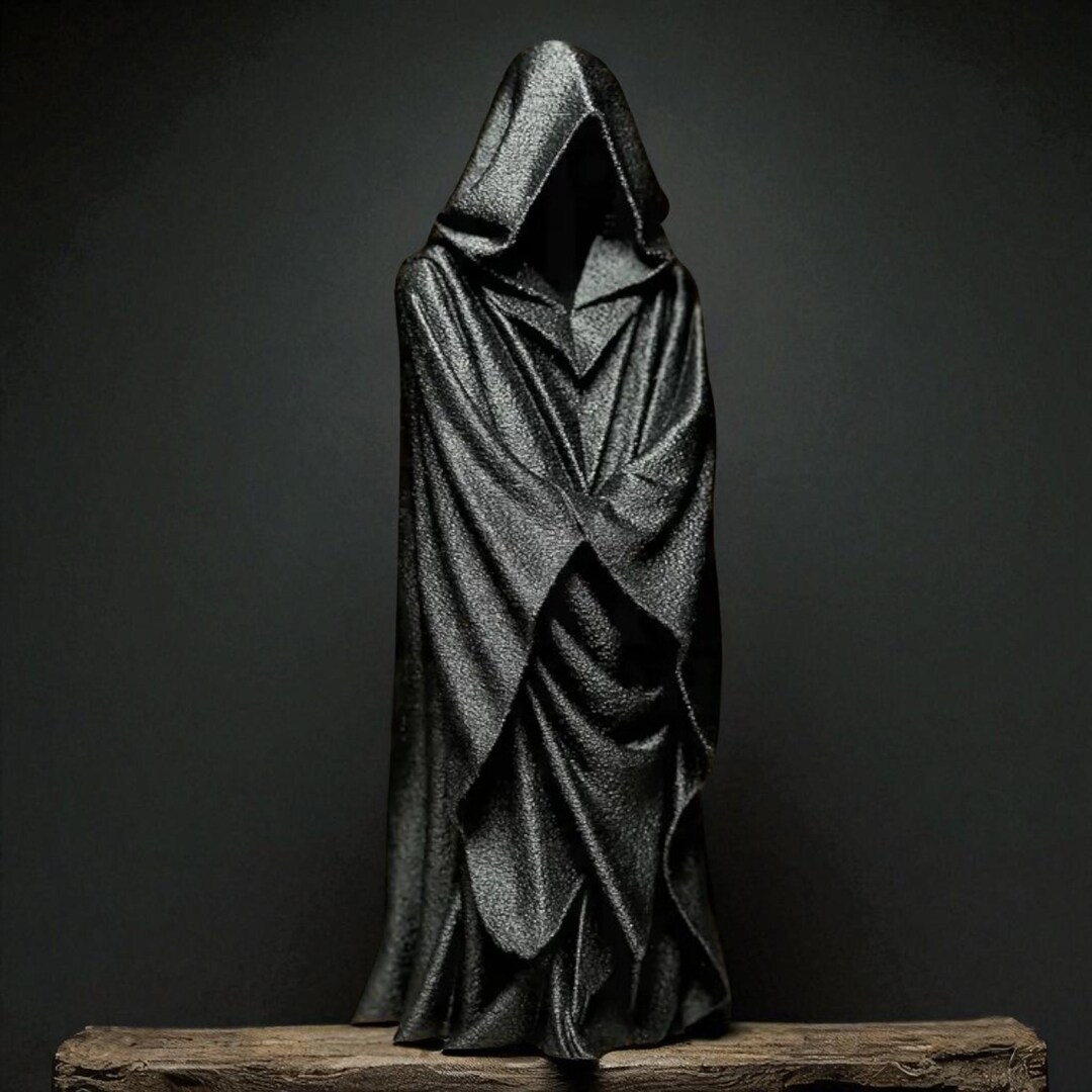 Abscent One – Gothic Cloaked Figurine | Halloween Decor | Haunted ...