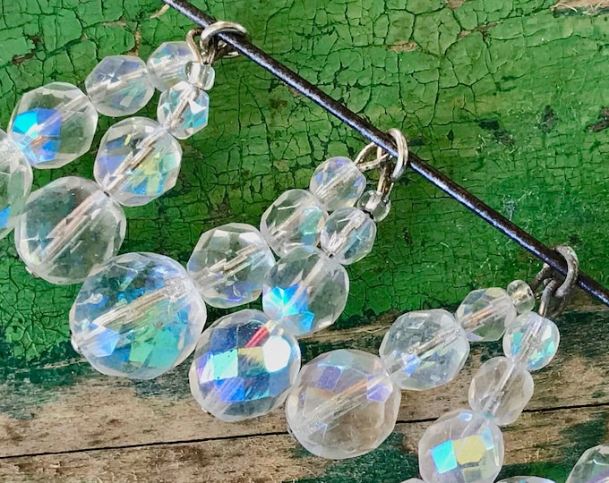 Vintage Glass Drops Pendant Glass Drop Bead Pendalogue Peridot NOS ...