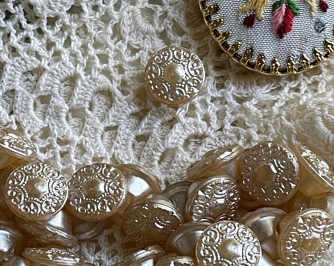 Vintage Glass Buttons, Victorian Glass Buttons, Castlecore Buttons ...