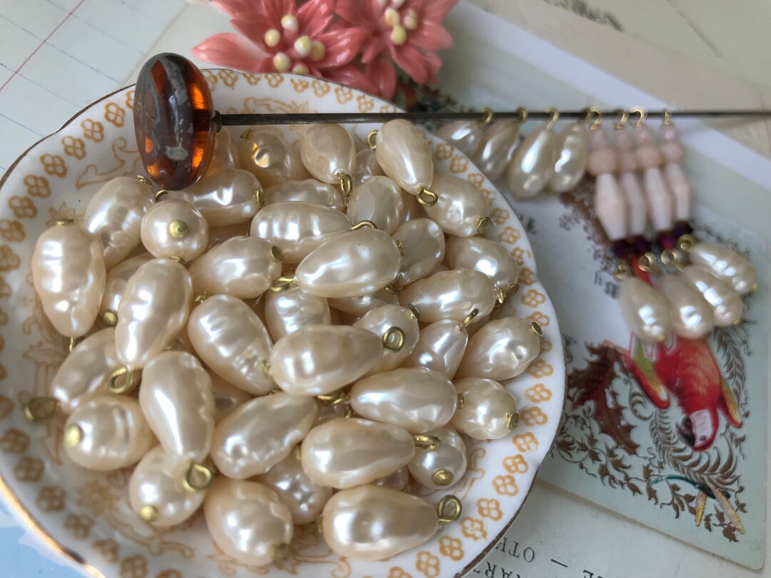 Baroque Pearls, PEARL Drops, VINTAGE Lucite Pearl Charms, Lucite Drops ...