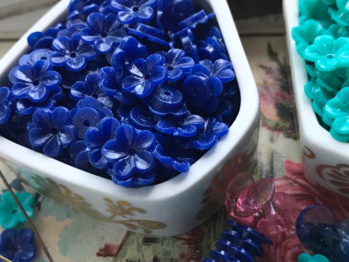 50 Vintage Flower Beads, Blue Flower Beads, 8mm Beads, Floral Bead Caps ...