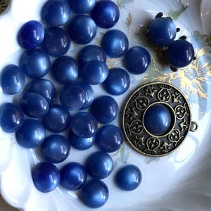 Vintage Cabochons, Blue Lucite Cabochons, Moonstone Look, 11mm ...