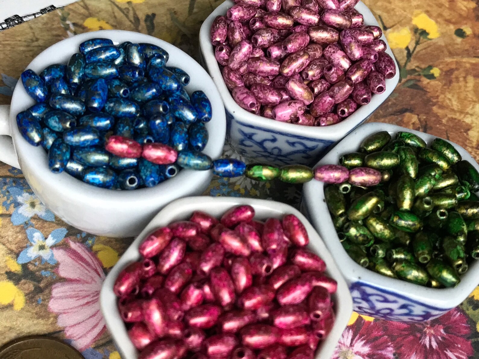 Vintage Rice Beads Lucite Beads Picasso Beads Tiny Beads - Etsy