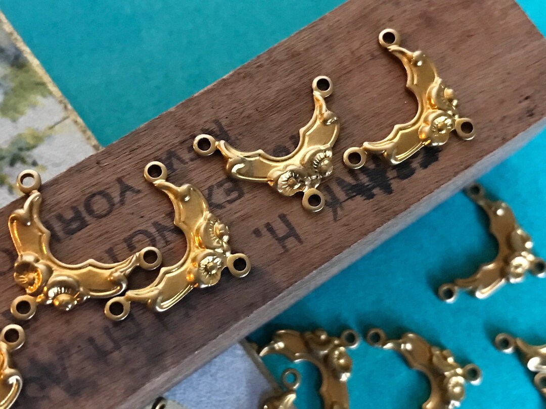 Gold Ornate Connectors, V Shape, 3 Loops, Vintage Brass Connectors ...