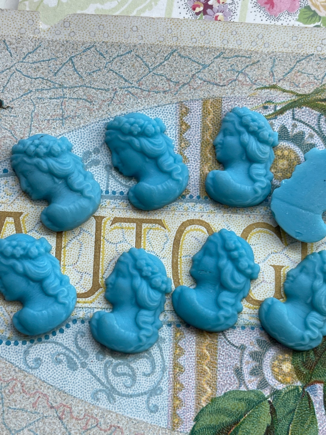 Vintage Glass Cameo Heads, Opaque Blue, 20x13, 2pcs - Etsy