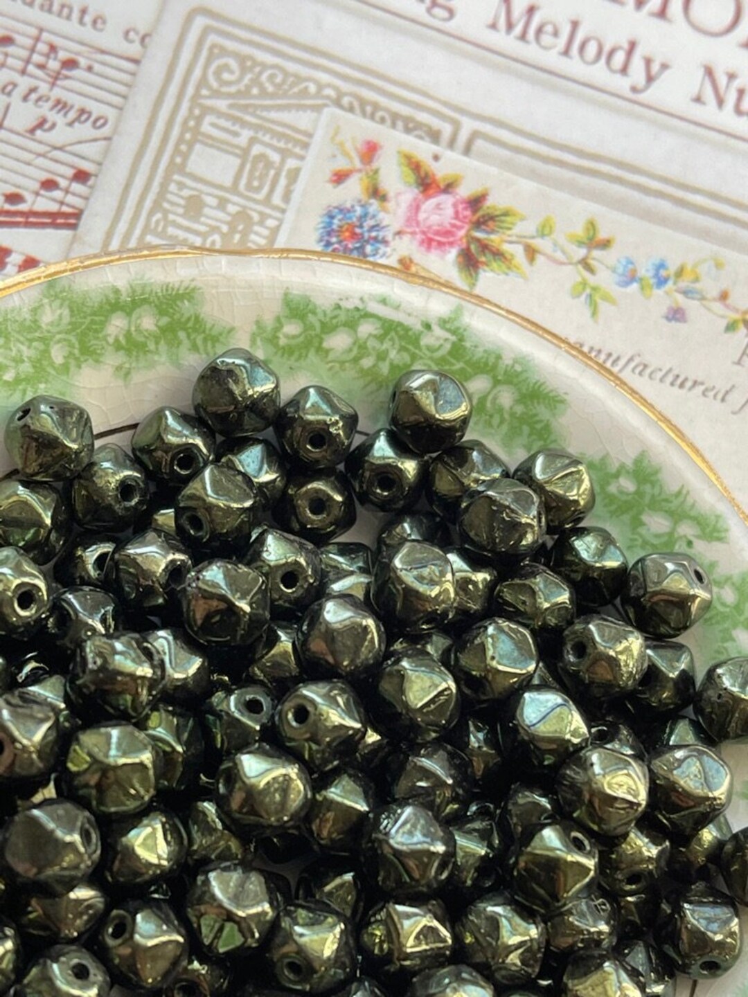 Metallic Green Beads, Glass, VINTAGE, 20pcs, 6mm - Etsy